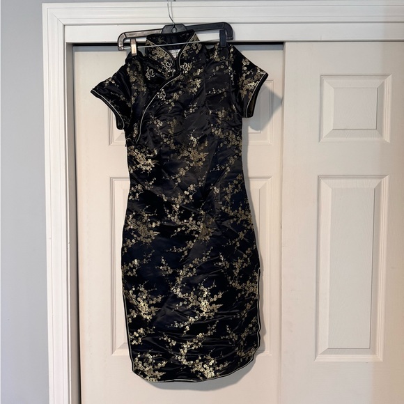 whitby | Cheongsams & Qipaos | Traditional Chinese Silk Qipao Dress By ...